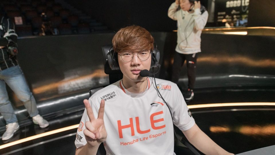 S14全华班晋级八强淘汰赛！不被看好的369，对位单杀FMVP冠军上单_腾讯新闻