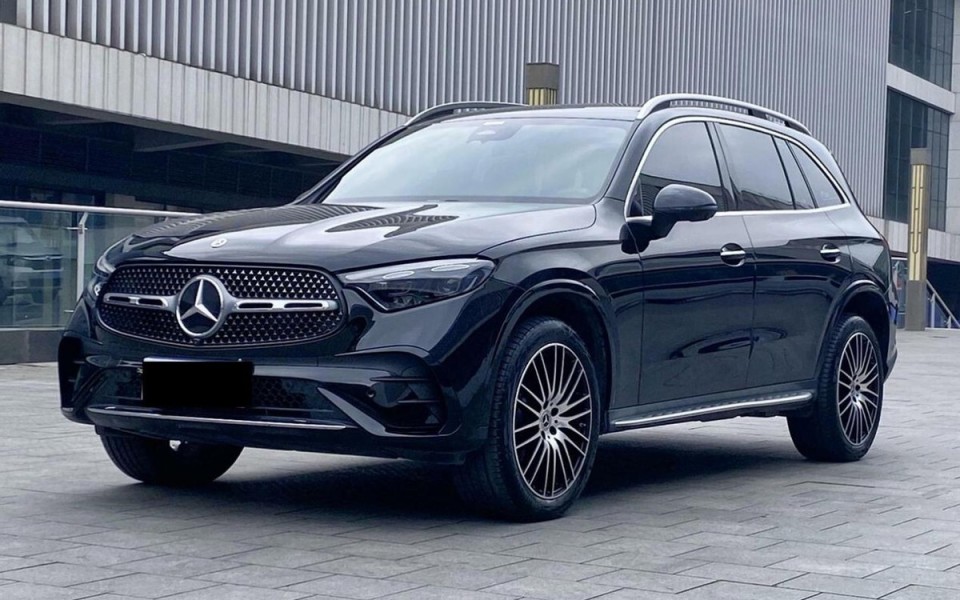 买GLC 300L、送A 200L！奔驰都开始搞“买一送一”了？_腾讯新闻