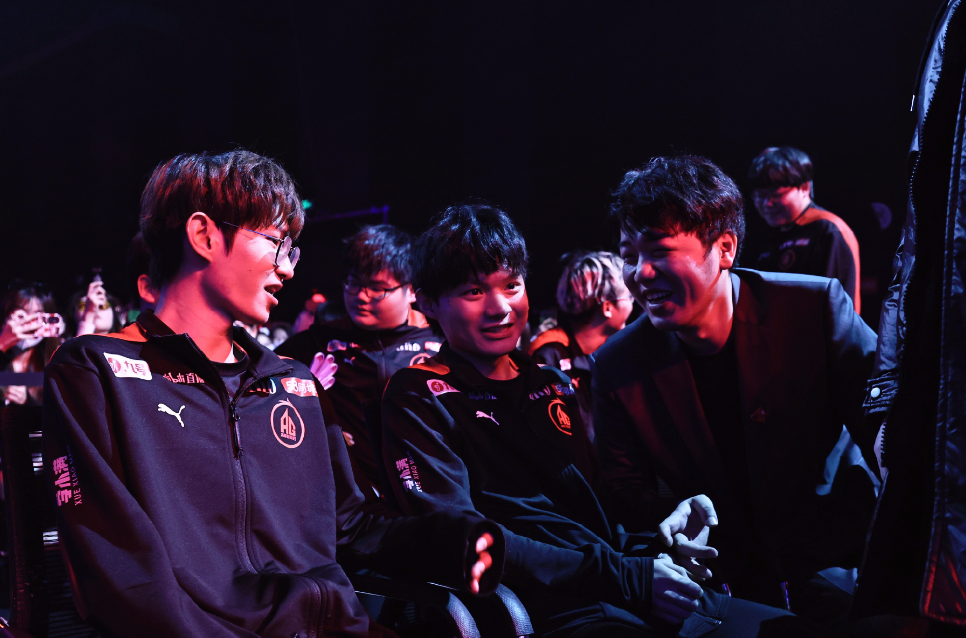 AG2-3不敌DRG无缘S组，小乔加后羿引争议，选手发挥真不差