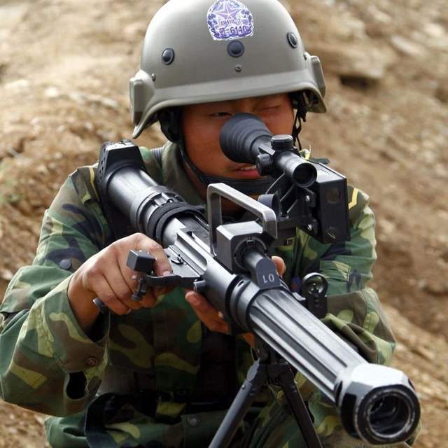 “致敬”中国产品！巴雷特推出“单兵狙击榴”SRS_腾讯新闻