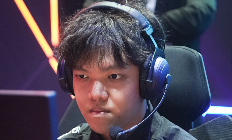 GALA拿命C！Angel表现低迷，RNG仍击败WE