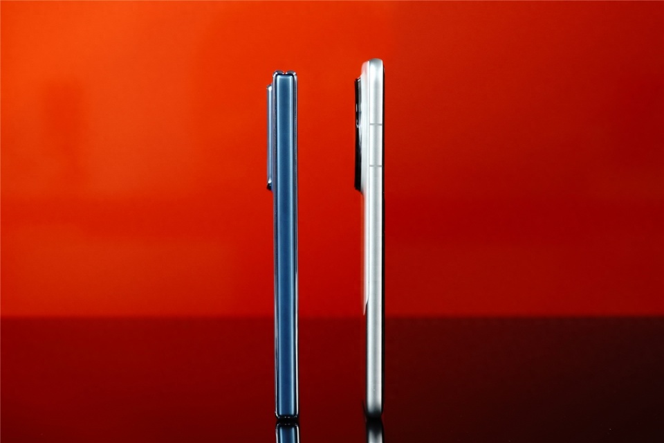 华为Mate 60 Pro与荣耀Magic Vs2一起用，体验谁更强？_腾讯新闻