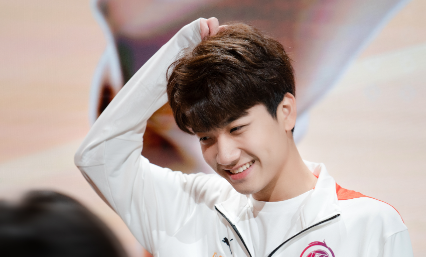 KPL再无GK，GK正式改名佛山DRG，小恐龙队标很有喜感_腾讯新闻