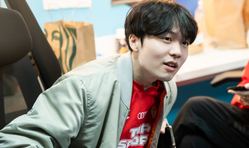 TES横扫RNG！Rookie连斩MVP，Doinb点名Angel