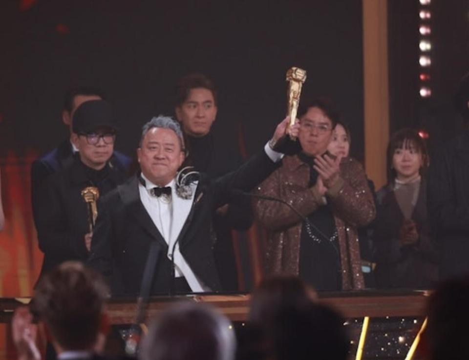 曾志伟谈任职期内成绩！自认难解决TVB山头文化，压力大身体变差_腾讯新闻