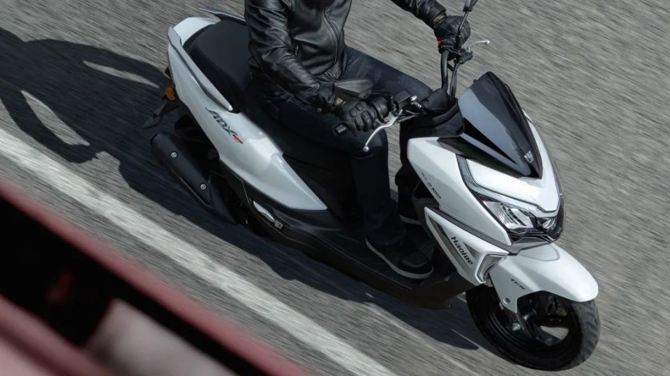 12680元起：更豪华的125通勤踏板豪爵ADX发布_腾讯新闻