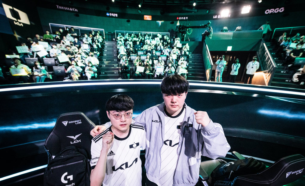 Canyon失误频频，LSB双杀DK，Deft赢得观众认可