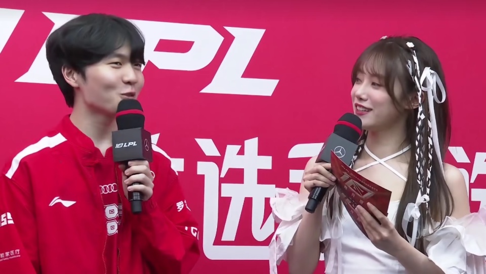 S13知情人士爆料，Rookie不想回LCK，申请留在中国，想要继续打_腾讯新闻