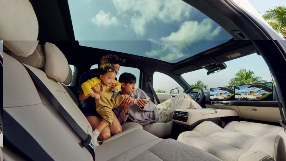 自动驾驶的“iPhone 4”时刻：理想MindVLA到底变革了什么？_腾讯新闻