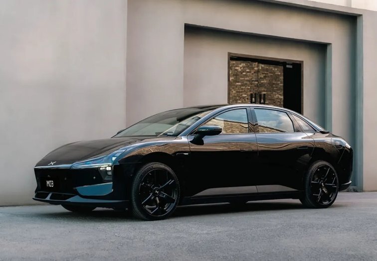 10-15万家轿如何选？MONA M03与eπ007深度对比_腾讯新闻