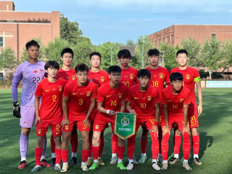 今晚！央视临时调整，CCTV5直播U19国足，毛伟杰等大连英博小将入选_腾讯新闻