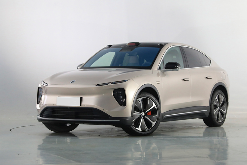 售35.80万元起 配激光雷达和电动尾翼 新一代蔚来EC6正式上市_腾讯新闻