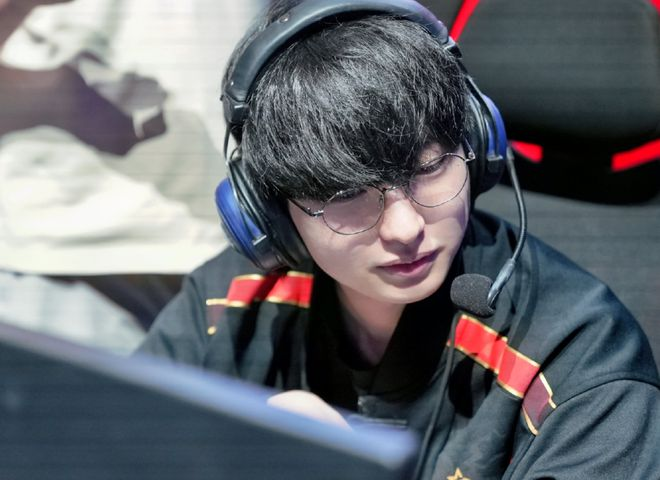 为了打进全球总决赛，deokdam决定回到韩国_腾讯新闻