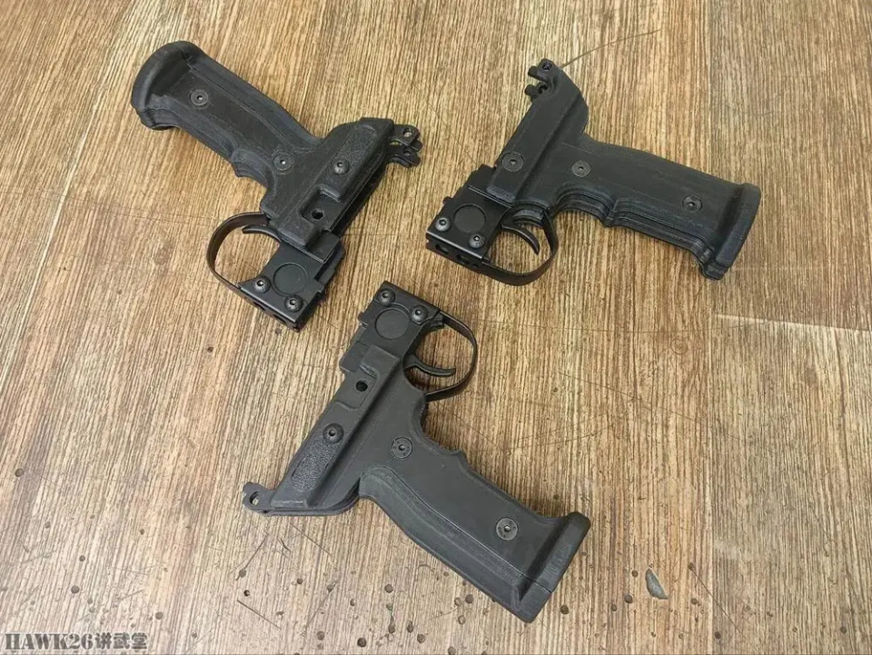 俄罗斯研制成功PKZ机枪 将PKM改成准无托构型 预计装备特种部队_腾讯新闻