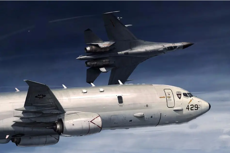 带着记者来南海挑衅，美军P8A被我国歼11拦截！美方倒打一耙_腾讯新闻