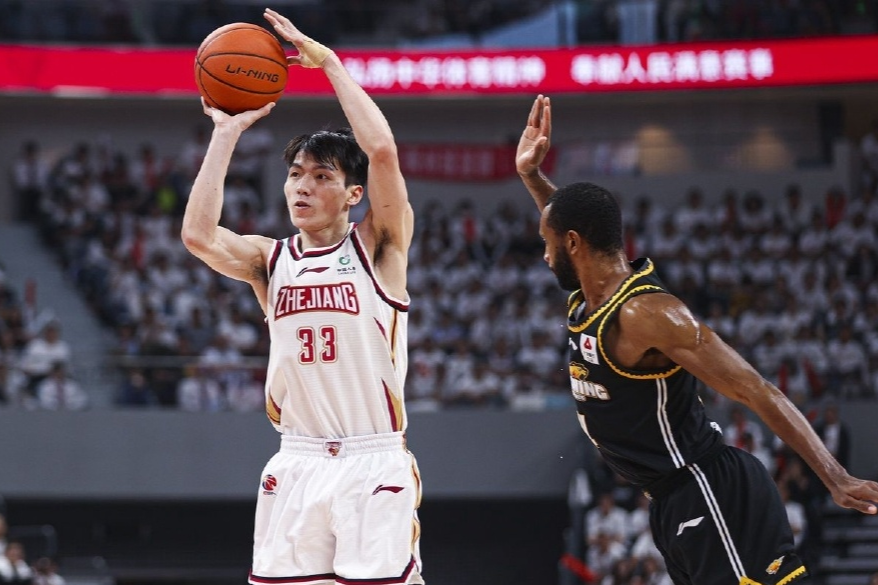 辽宁客场2-0！CBA官方公布最新FMVP排名：郭艾伦落选 张镇麟第2_腾讯新闻