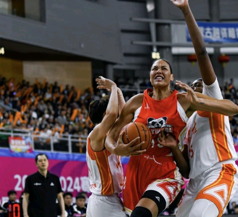 WCBA抢五大战来袭，坎贝奇复出24+19，率队力克内蒙古女篮_腾讯新闻