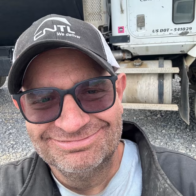 《华尔街日报》丨150 年的友谊之后，加拿大和美国大打出手_腾讯新闻