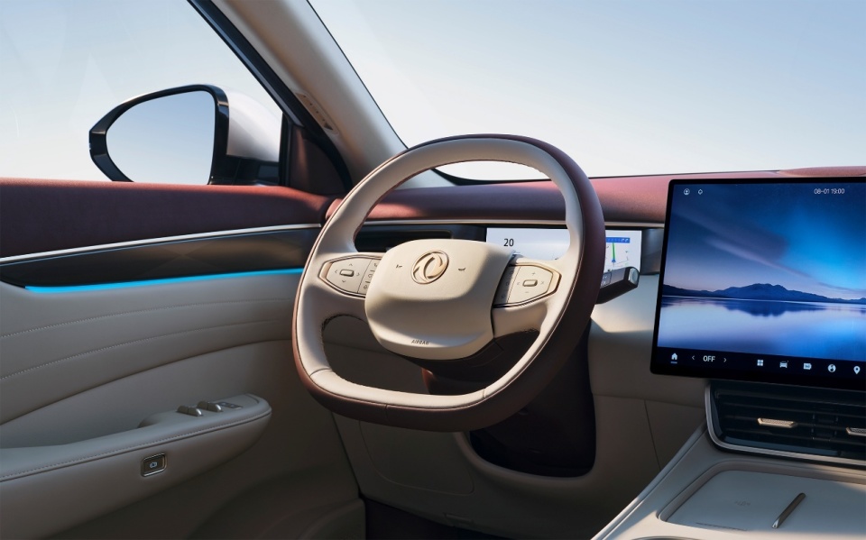 东风风神L8上市11.39万元起，纯电续航达185km_腾讯新闻