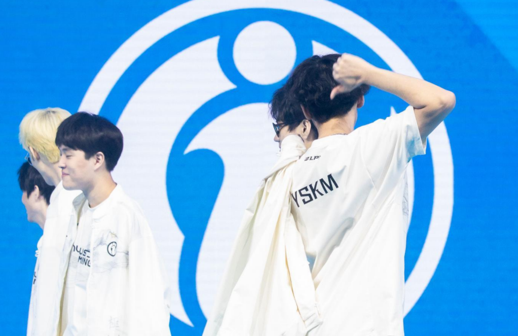 YSKM压制呼吸哥，IG零封RNG，前LNG中单吐露心声