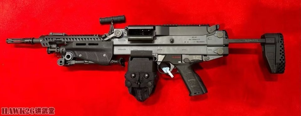 黑克勒-科赫公司展示HK421机枪 由MG5发展而来 重量更轻性能更强_腾讯新闻