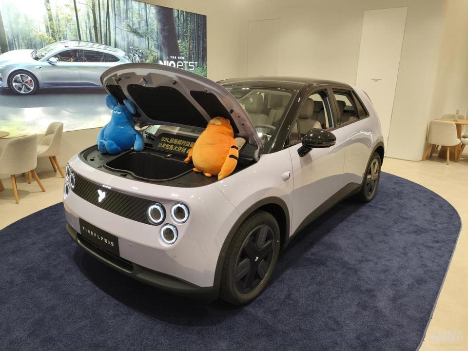 蔚来盘活了一款“小众车”？_腾讯新闻