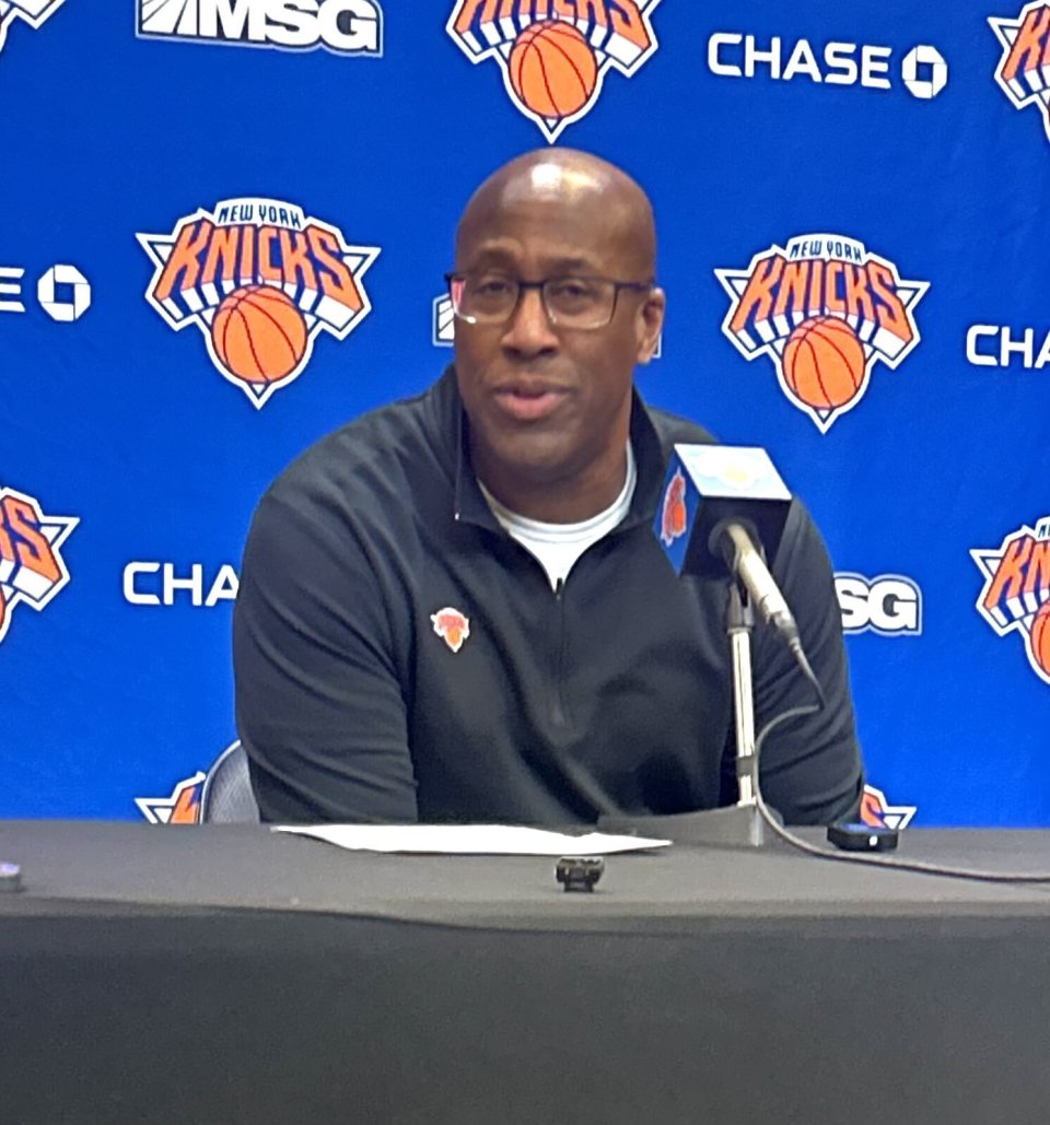 布伦森末节在场尼克斯净胜14分，布朗：今收获赛季最精彩胜利_腾讯新闻