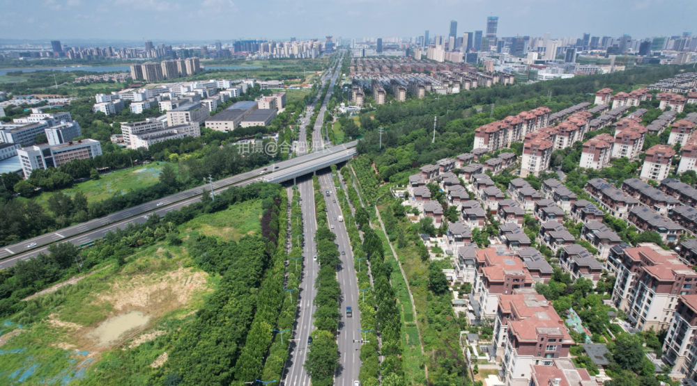 一个纯洋房和别墅的小区，实探高新区保利西山林语！_腾讯新闻