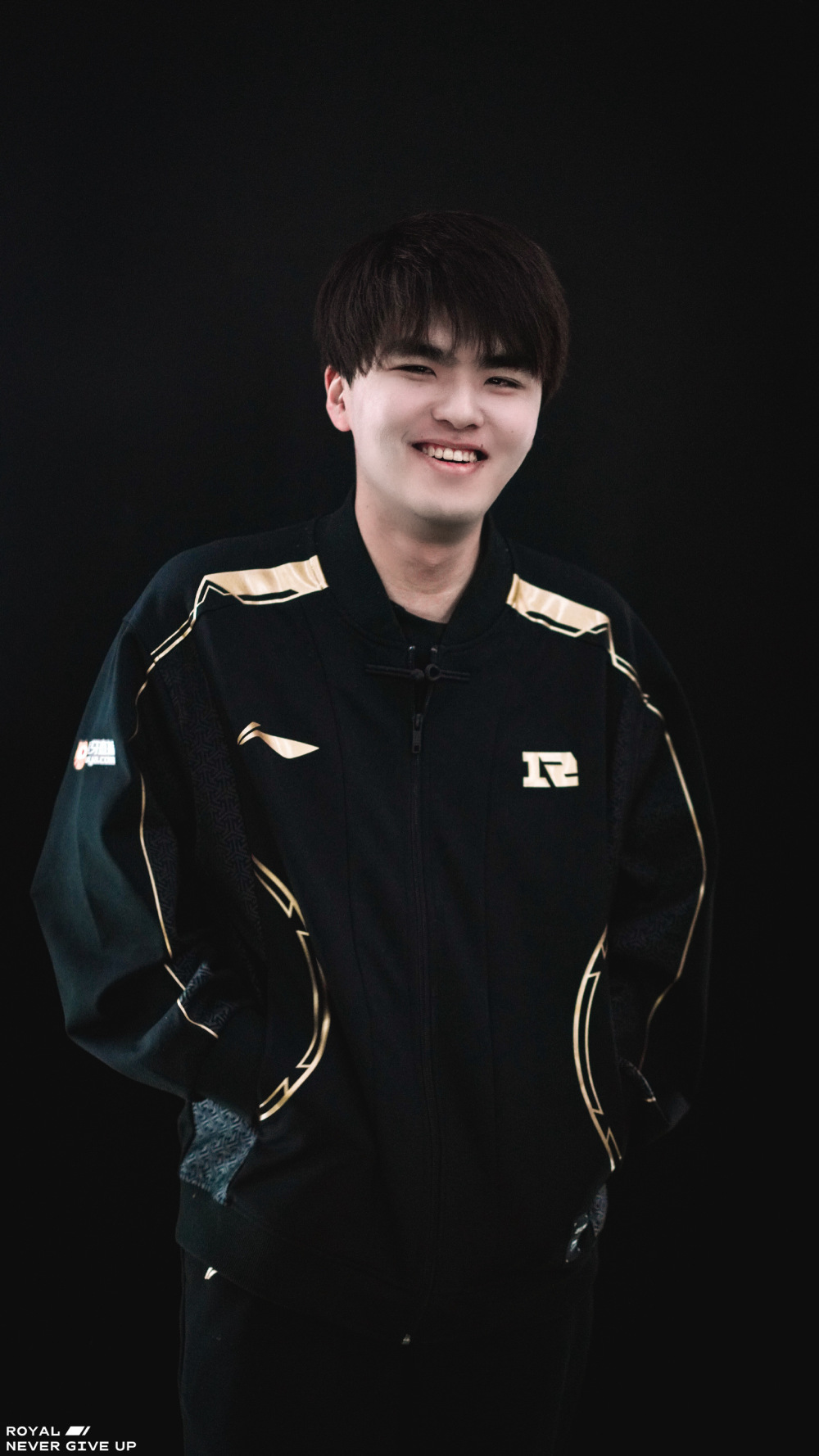 专访RNG下路选手Lwx：想和Ming一起打所以来到了RNG_腾讯新闻