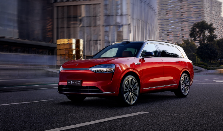 问界M9大定破6万，反杀宝马X5只用86天，国产高端终于成了？_腾讯新闻