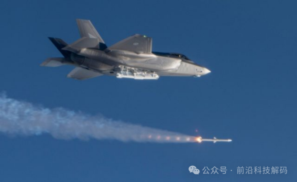 美国空军完成最新型AIM-120-D3先进中程空对空导弹实弹测试_腾讯新闻