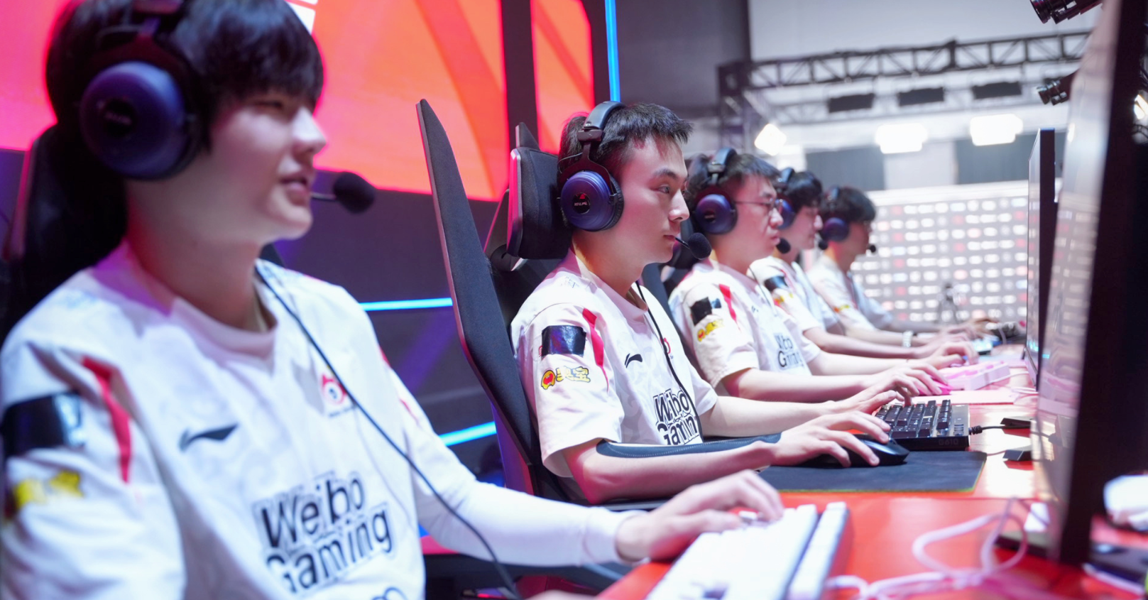 WBG败给BLG，官博沦陷！粉丝喊话：Easyhoon下课！野辅太菜了