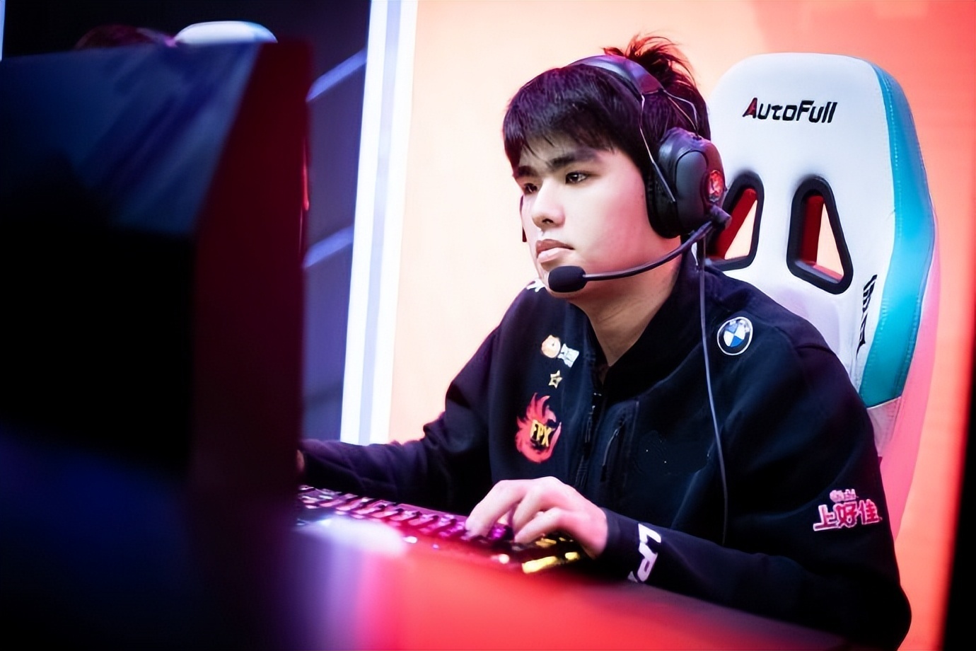 FPX不敌WE，官博沦陷！Doinb直言：FPX后面想赢比赛，很难