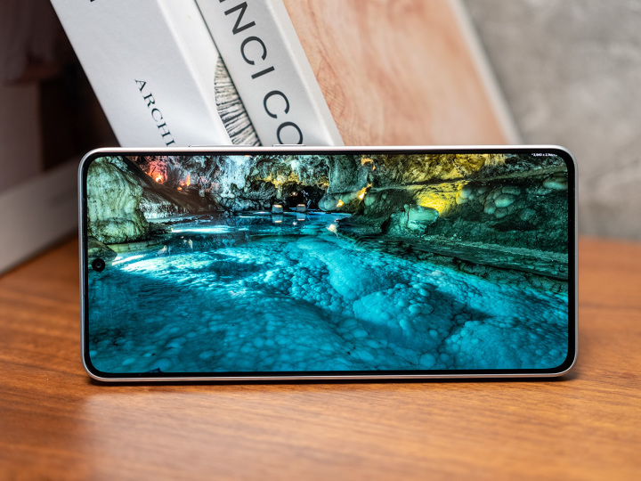 REDMI Turbo 4评测 全大核高续航1999太能打_腾讯新闻