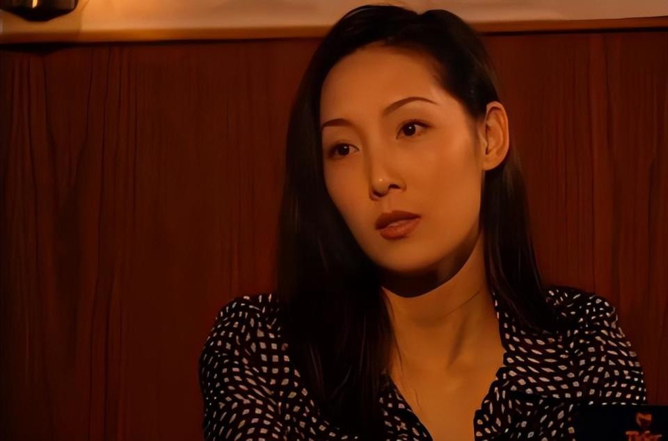 TVB最美虞姬吴美珩，以前觉得她女生男相，长大才发现她好有气质_腾讯新闻
