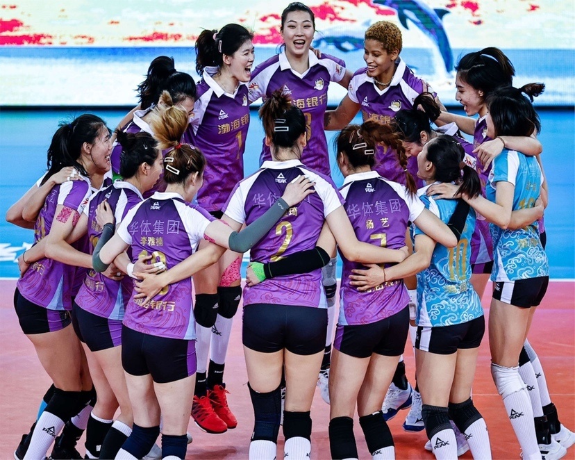 去土耳其热身，到访香港谈合作！天津女排已经越来越国际化_腾讯新闻