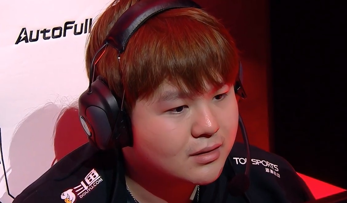 LPL悲剧上演，369与Zoom命运转换，97上单主动放弃，告别赛场