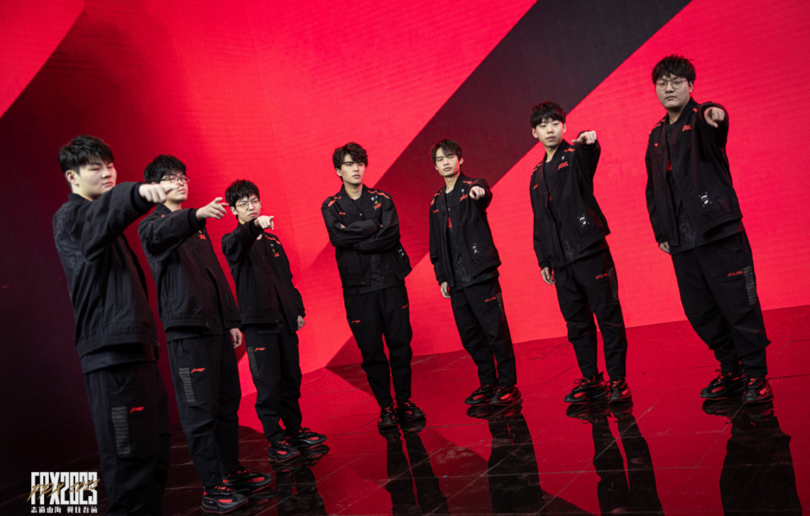 FPX不敌WE，官博沦陷！Doinb直言：FPX后面想赢比赛，很难