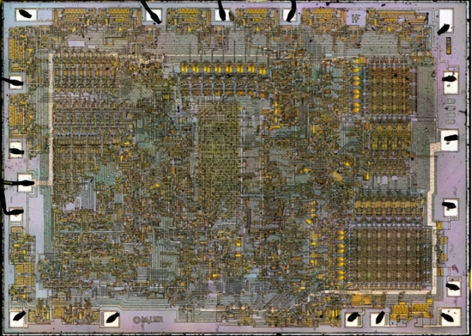 多图解读诞生 50 年的革命性8008微处理器_腾讯新闻