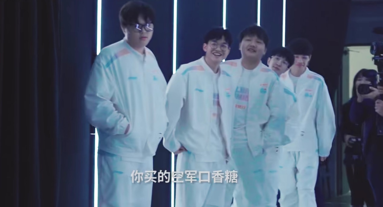 LPL全华班亦有差距，EDG粉丝牌火了，攻击性拉满，Fofo完成复仇