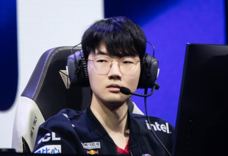 Viper回归LCK后接受采访，点评LPL赛区16位AD，只打不过一人