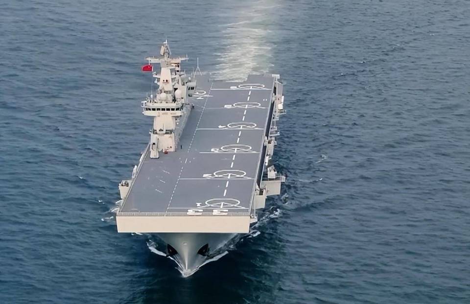 海军装备：中国075型两栖攻击舰_腾讯新闻