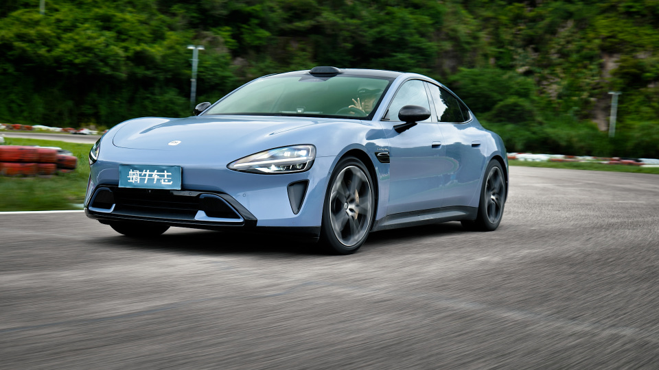 盲猜20-28万区间，全新小鹏P7有何亮点？能接棒小米SU7成新爆款？_腾讯新闻