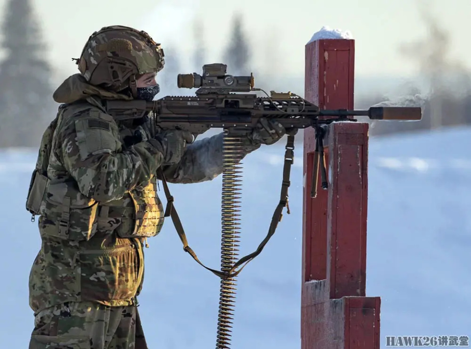 美军XM250班用机枪最新版本曝光 采用速换枪管 推测未来发展路线_腾讯新闻