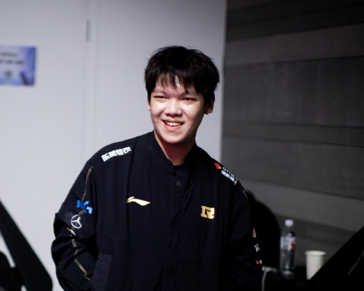 “赢Theshy是人生最棒的一天！”Angel赛后发文被喷惨：小人得志