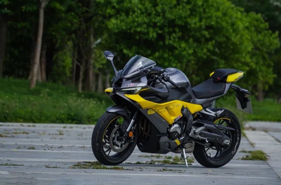 趁手、好骑、同级内更实用：无极RR500S深度测评_腾讯新闻