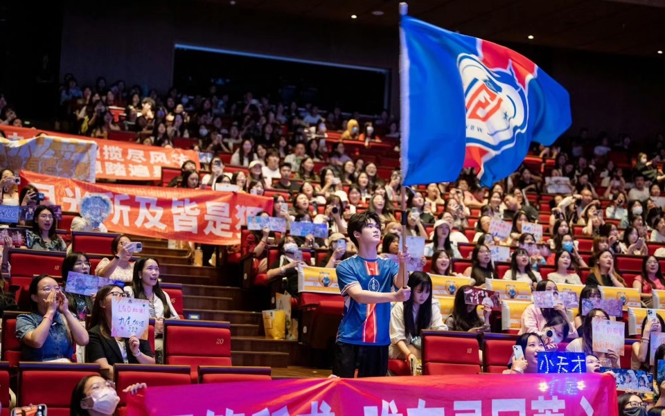 LGDNBW这是觉得夏季赛太长，想提前结束了么？_腾讯新闻