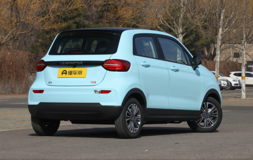 主打一个精致代步，宏光MINIEV对比零跑T03，谁更值得买？_腾讯新闻