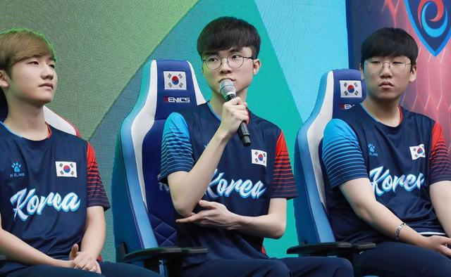 LOL：Uzi直播称LCK亚运会阵容确定，开始团练，LPL连人都凑不齐