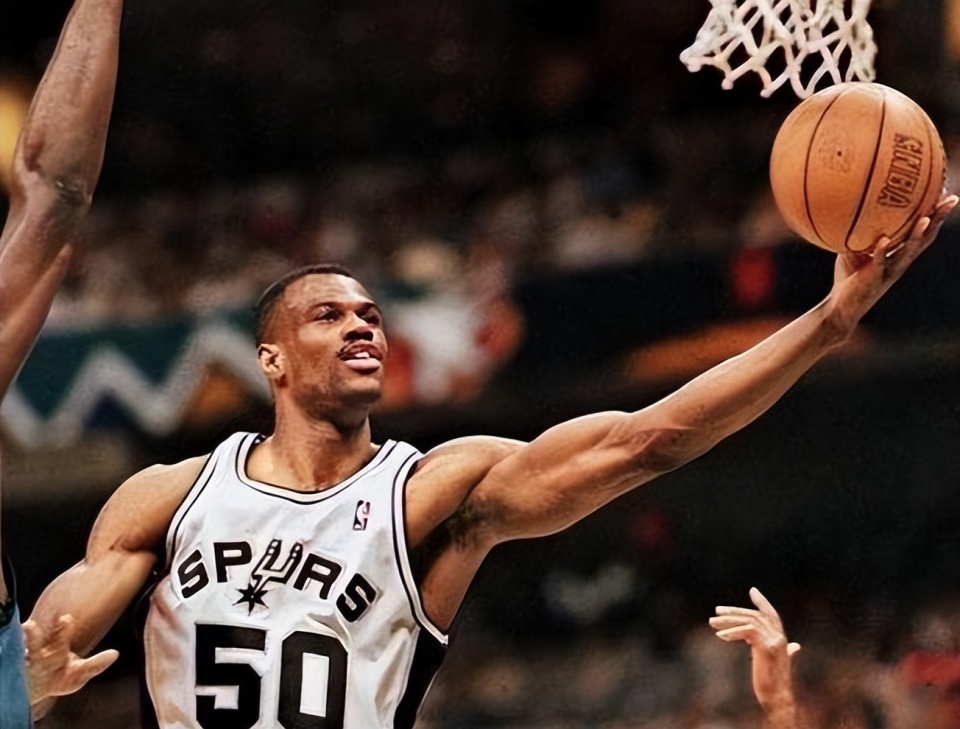 NBA／90年MVP競爭有多激烈 前六全是名人堂 喬丹場均33+6+6僅排第三 – 籃球迷